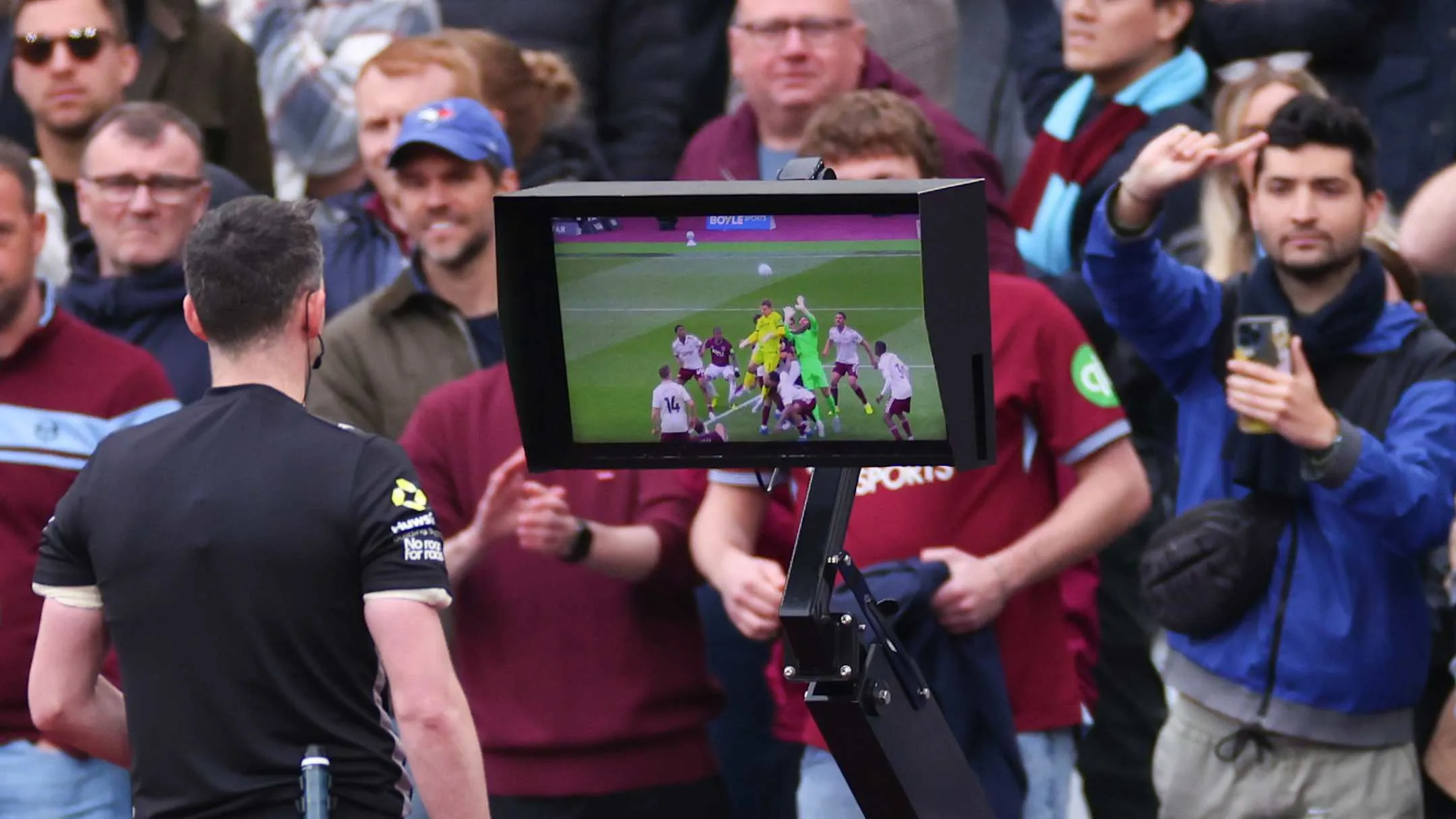 Panel Rules Everton Were Denied Penalty in Arsenal 1–0 Win After VAR ...